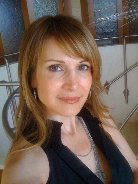 Anna Pacitto | Salon